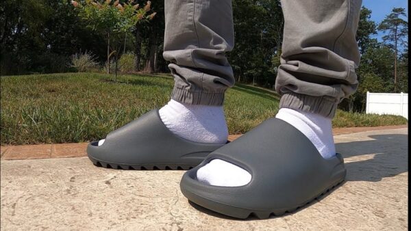 KICKS FLOW - Sklep z Limitowanymi Sneakersami